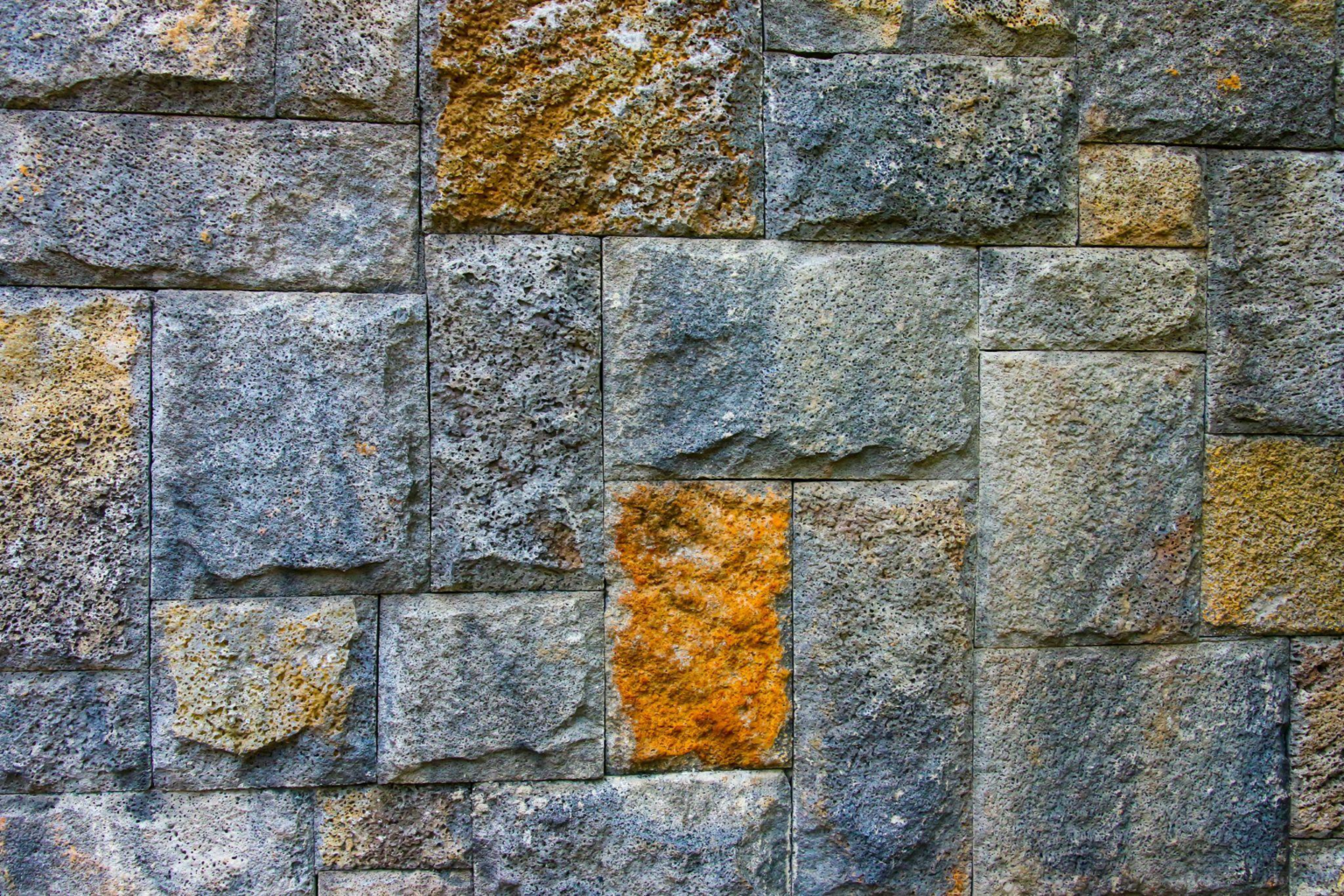 Brick vs. Stone Masonry: Which One Is Right for Your Home? - Golden ...